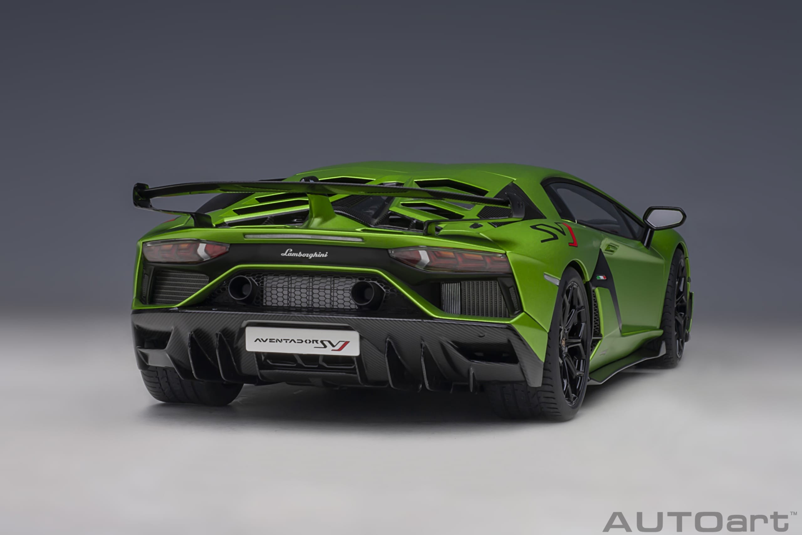 Lamborghini Aventador SVJ 1/18 AUTOart