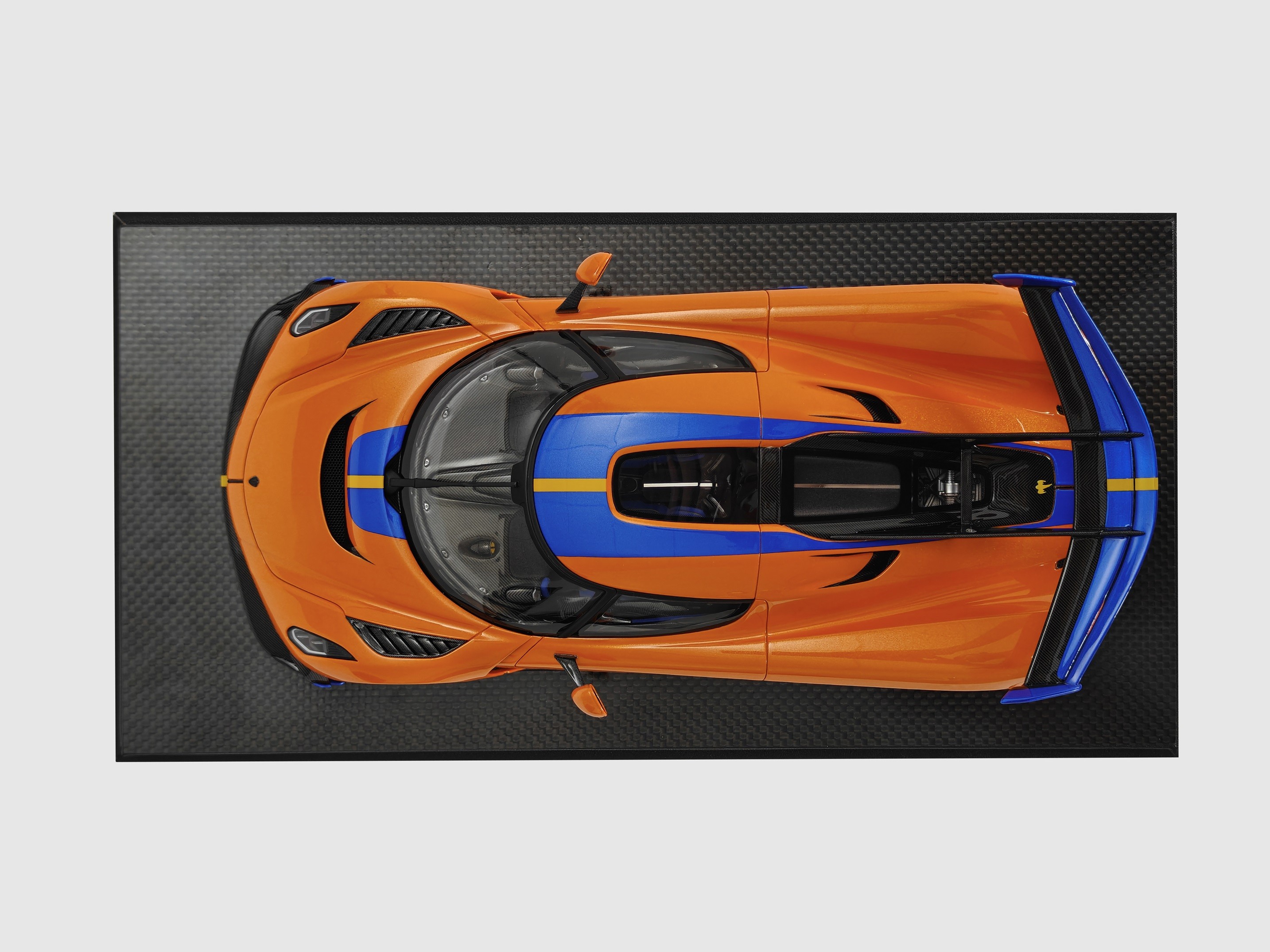 Koenigsegg Jesko (Tang Orange) 1/18 FrontiArt F166-158